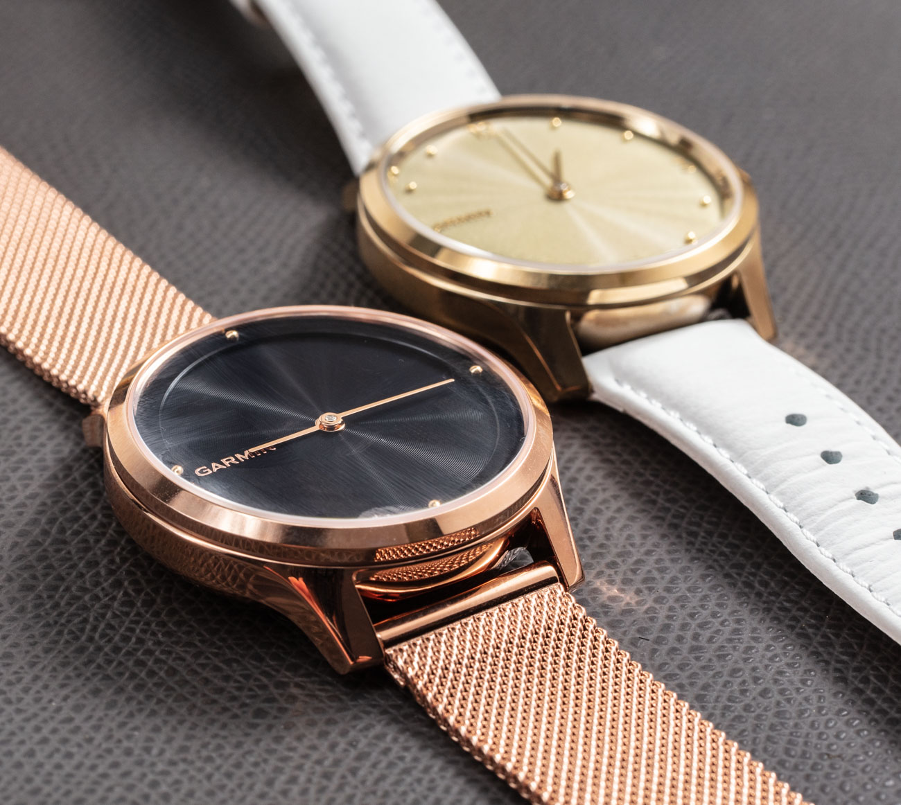 Garmin Vivomove Luxe Analog/Digital Dial Smartwatch Evaluate - blog ...